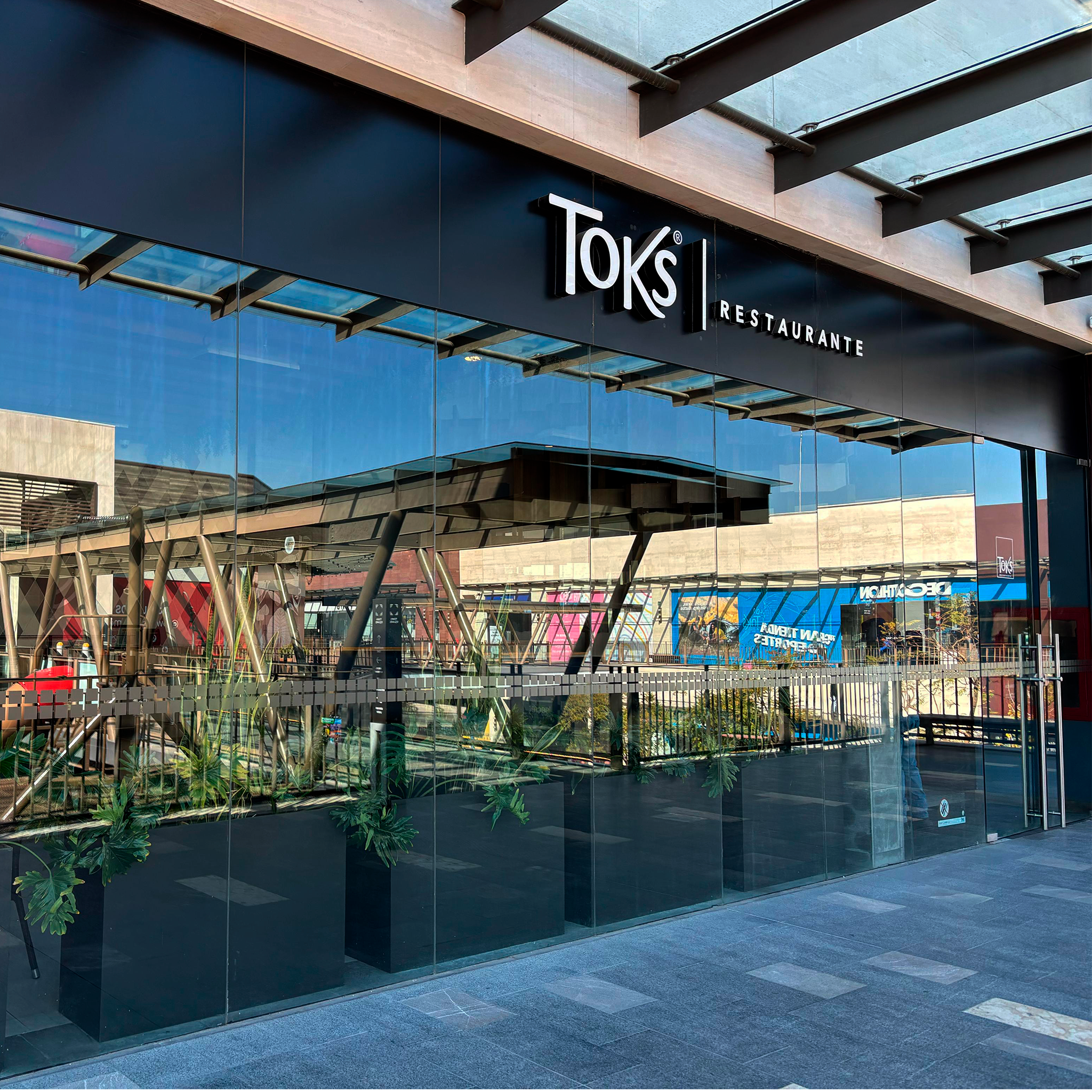 TOKS – Town Square Metepec